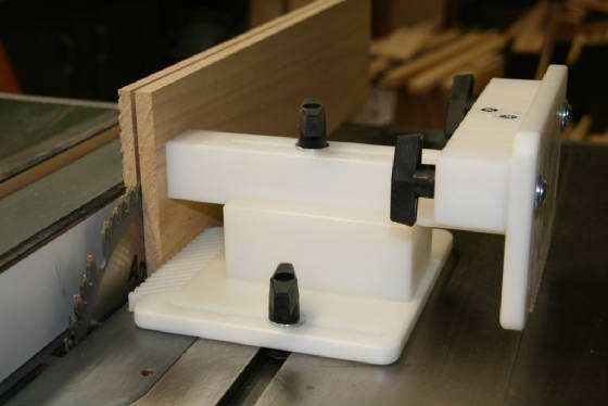 Dual Adjustable Featherboard Jig